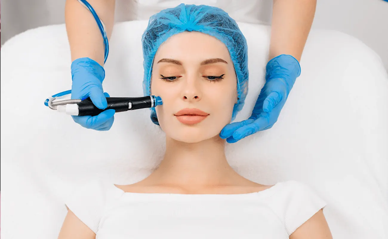 HydraFacials: Your Secret to Glowing Skin this Summer